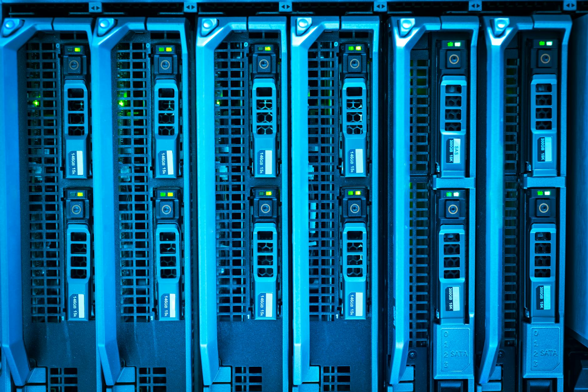 Dell Stock Surges 33% on AI Server Demand: DELL Earnings